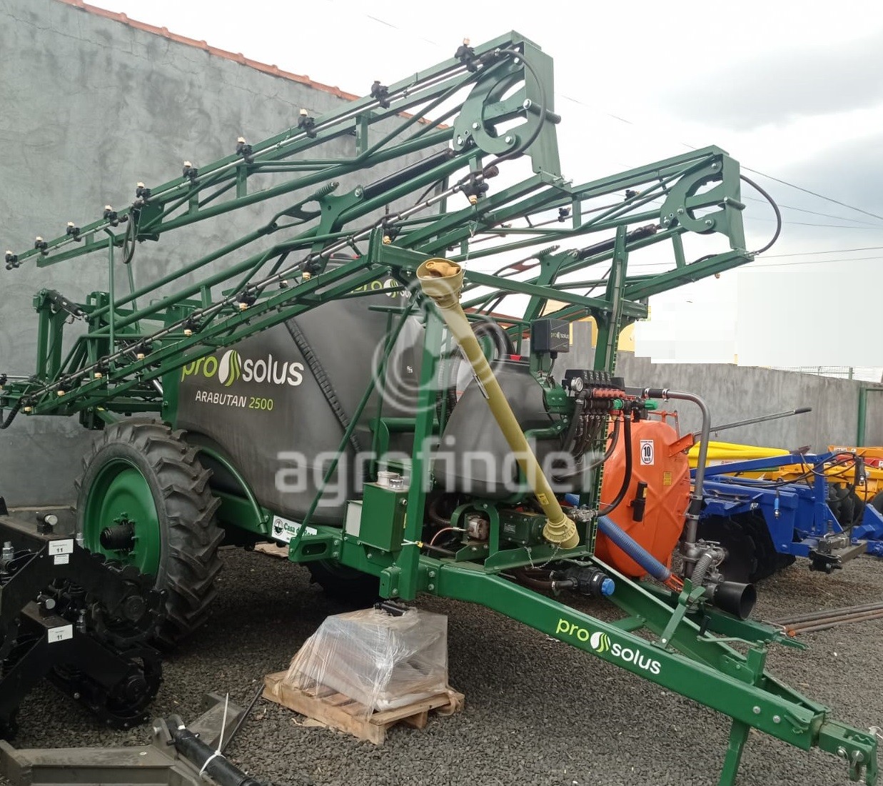 Pulverizador de arrasto Pró Solus Arabutan 2500 ano 2023 | agrofinder