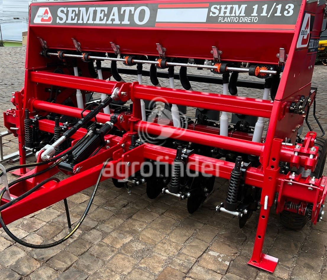 Plantadeira de Verão Semeato SHM 11/13 Ano 1994 | agrofinder