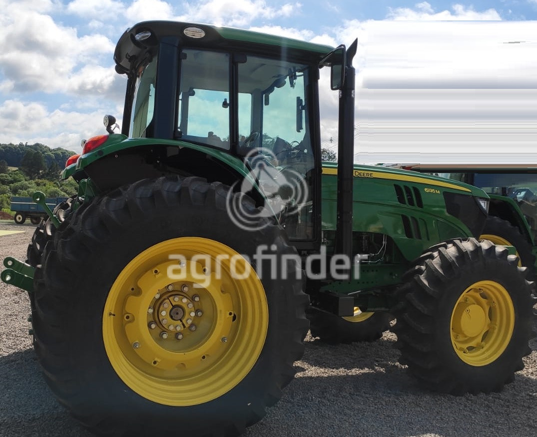 Trator John Deere 6135 M Ano 2021 | agrofinder