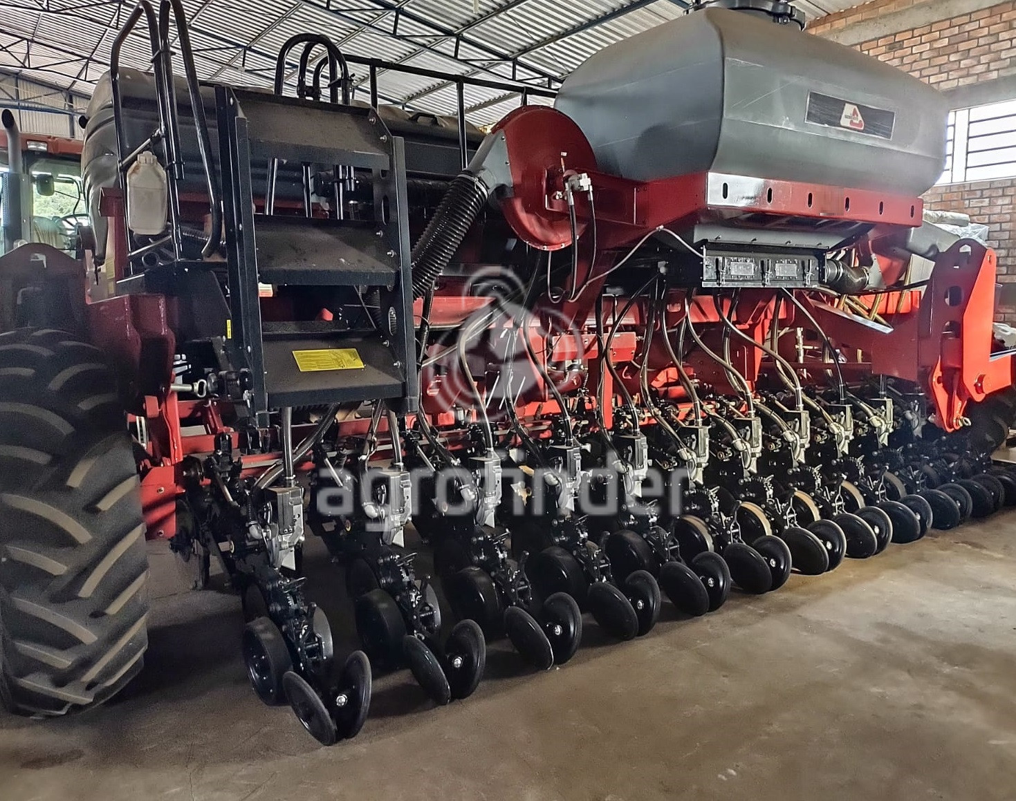 Plantadeira de Verão Semeato SSM 13 FFI Ano 2020 | agrofinder