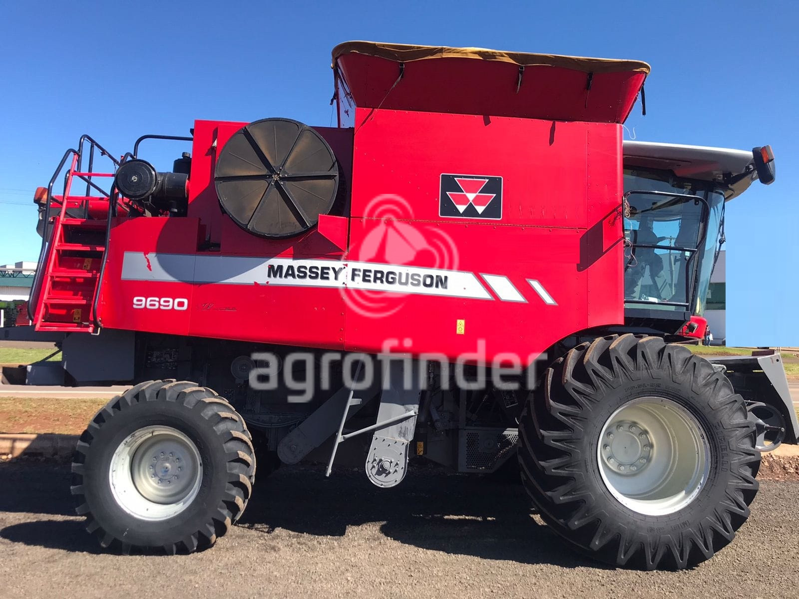 Colheitadeira Massey Ferguson 9690 ano 2011 | agrofinder