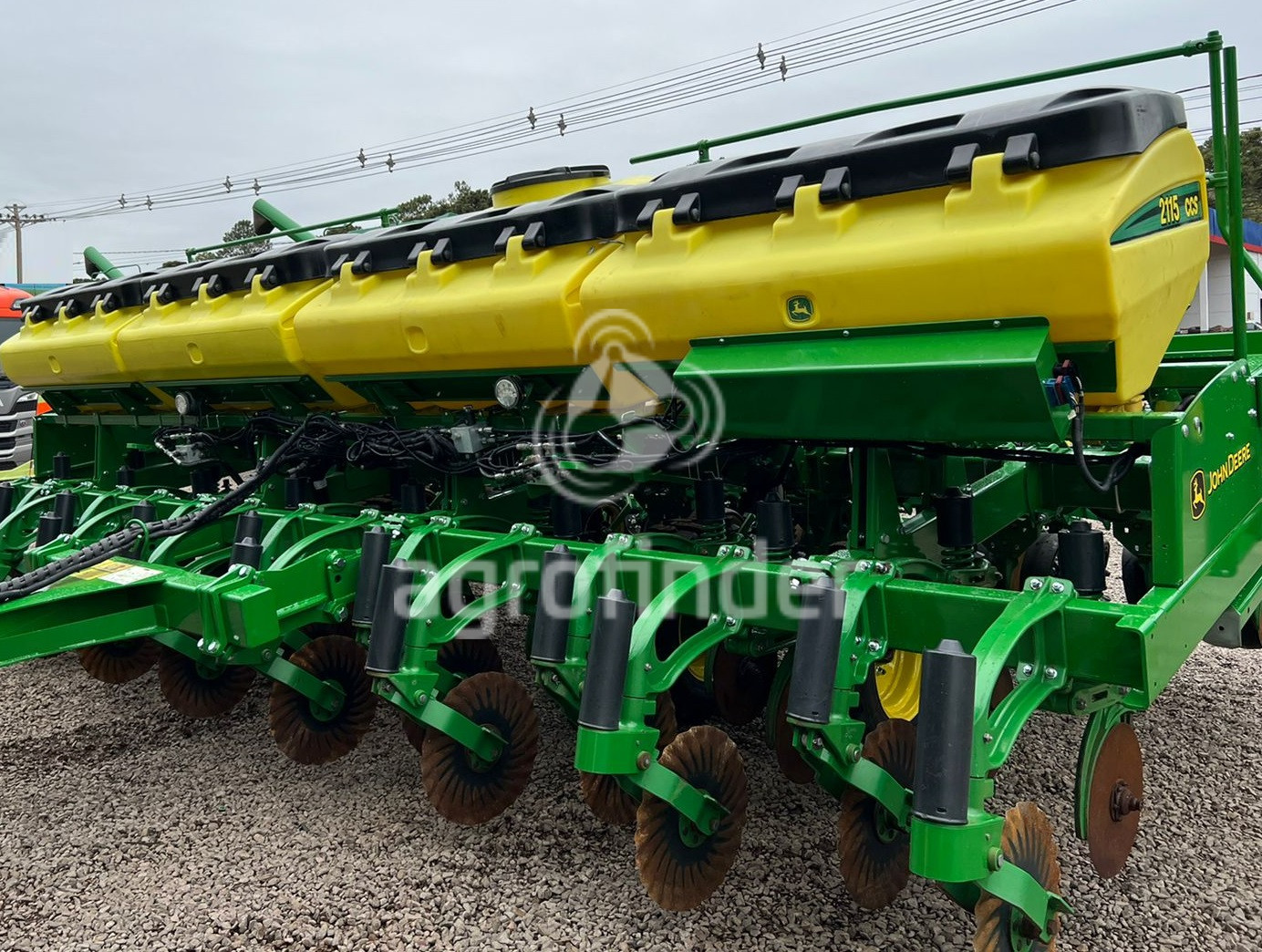 Plantadeira de verão John Deere 2115 CCS ano 2017 | agrofinder