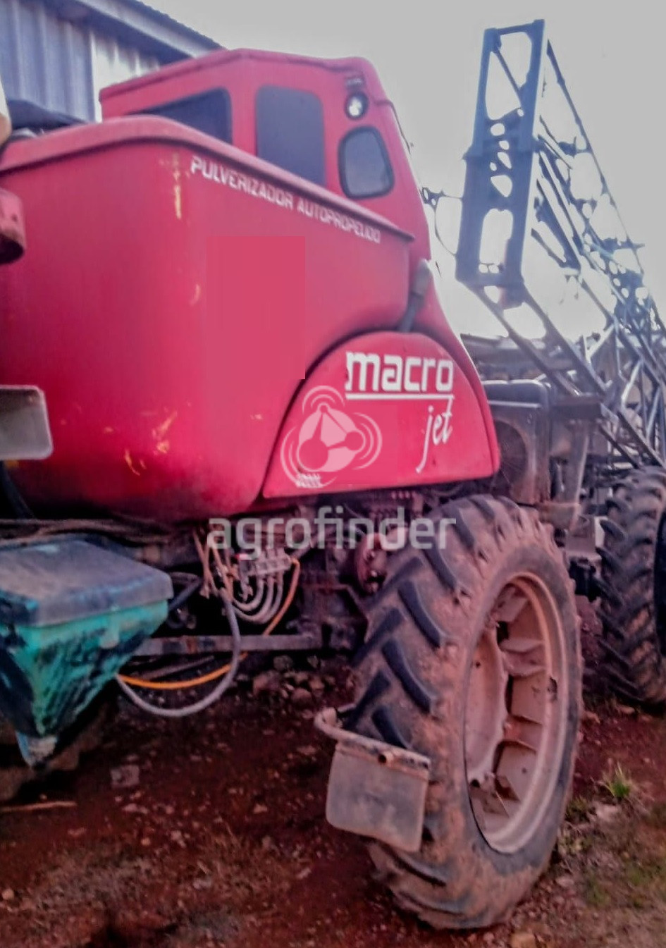 Pulverizador montado Macro Jet 2000 L ano 2004 | agrofinder