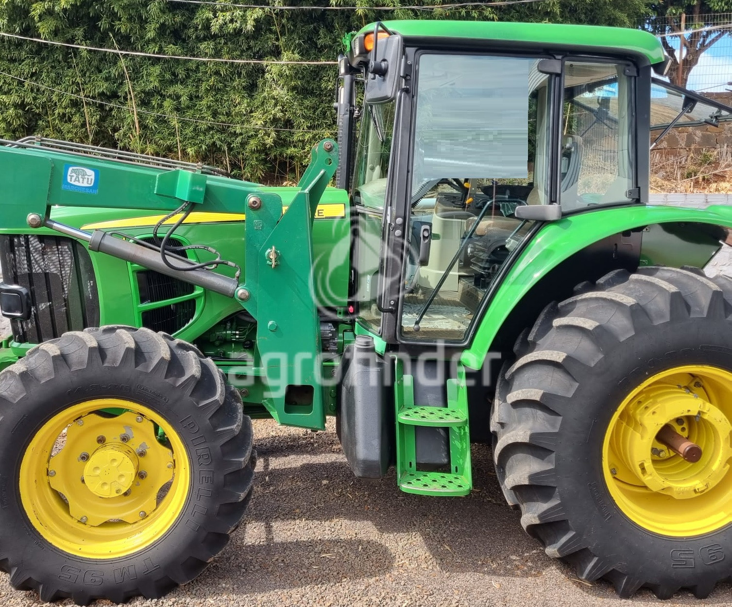 Trator John Deere 6130 J Ano 2013 | agrofinder