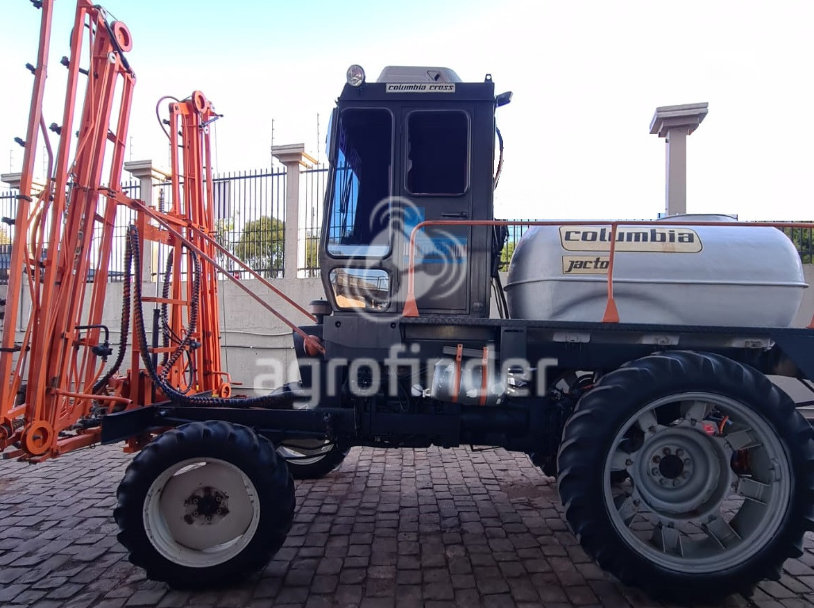 Pulverizador Montado Jacto 2000 litros Ano 2004 | agrofinder