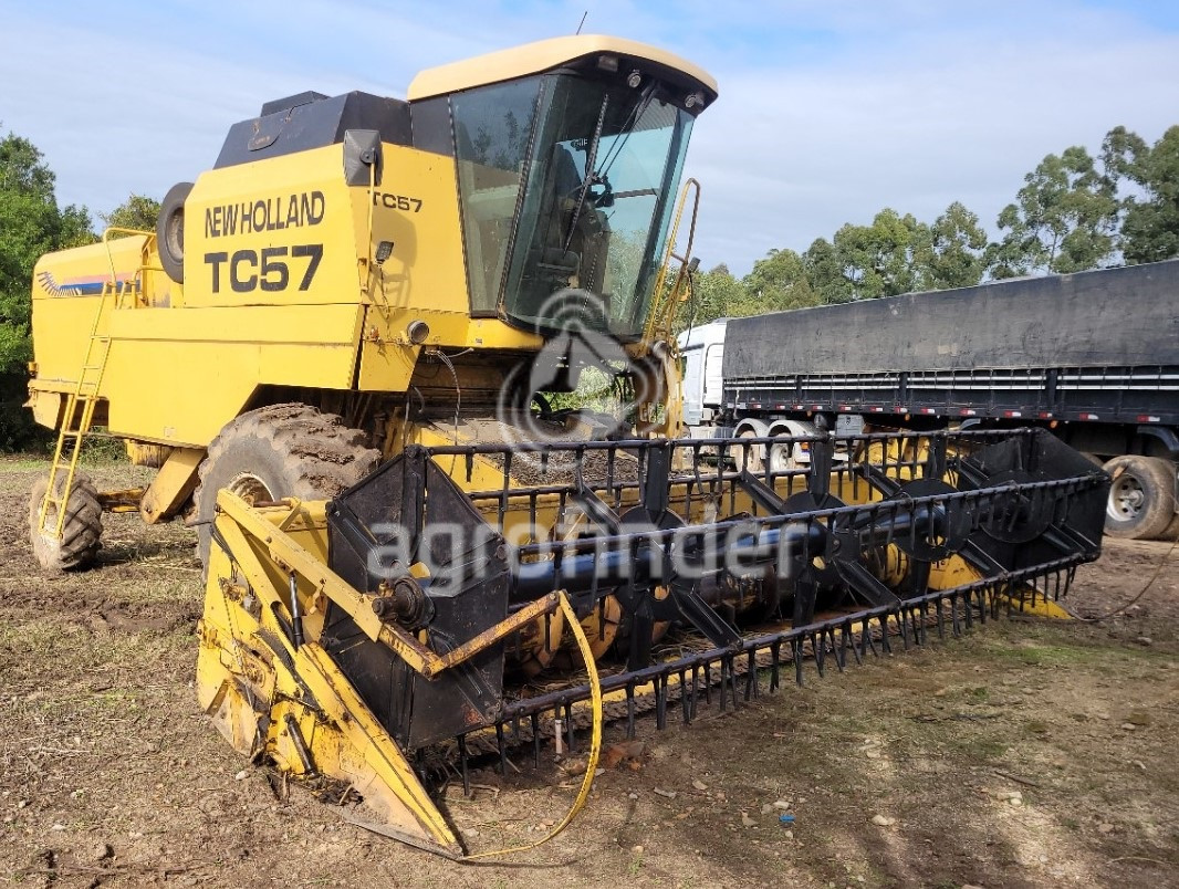 Colheitadeira New Holland TC 57 ano 1997 | agrofinder