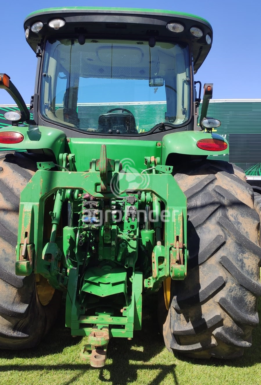 Trator John Deere 8335 R ano 2013 | agrofinder