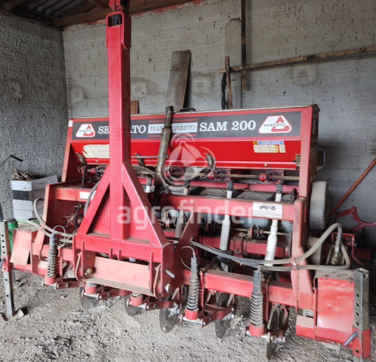 Plantadeira de Verão Semeato SAM 200 ano 2000 | agrofinder