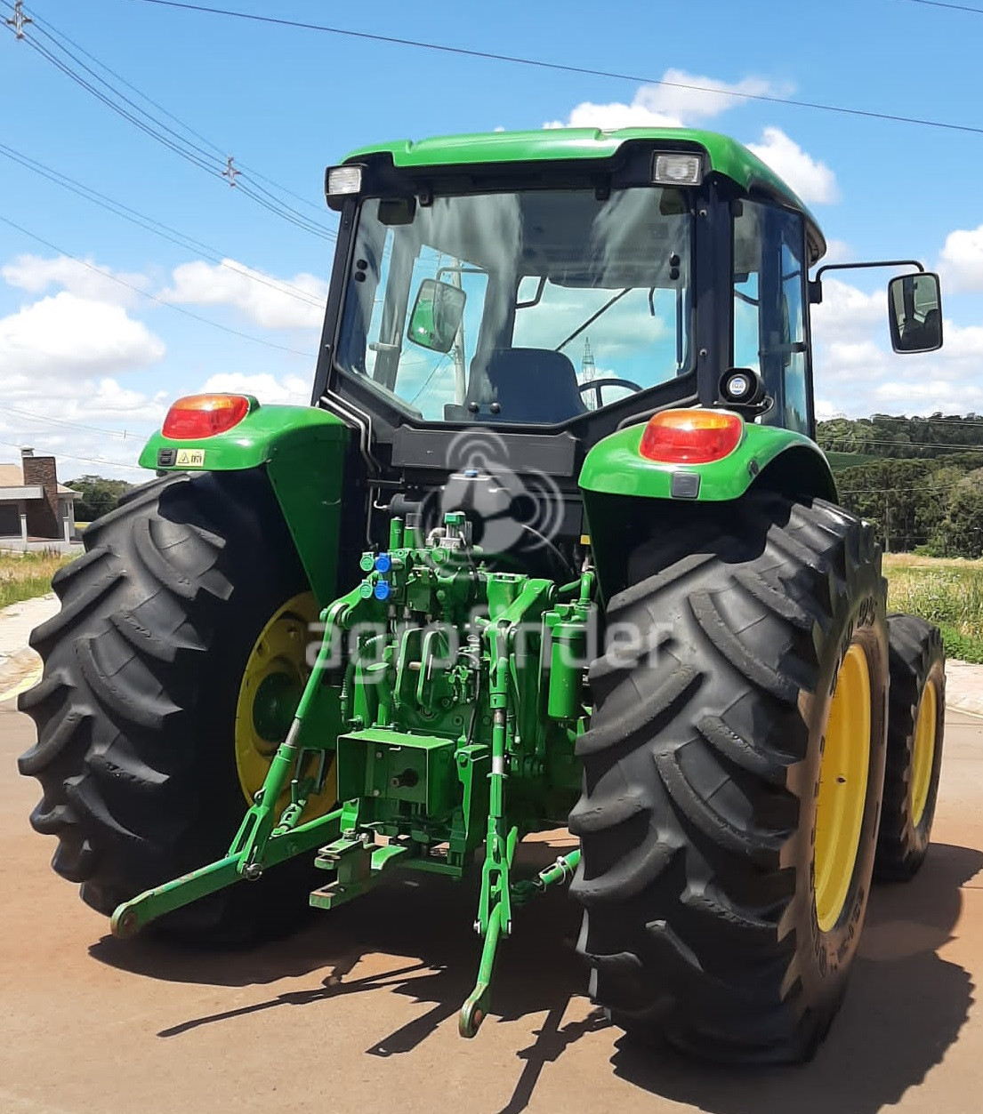 Trator John Deere 6125 J ano 2015 | agrofinder