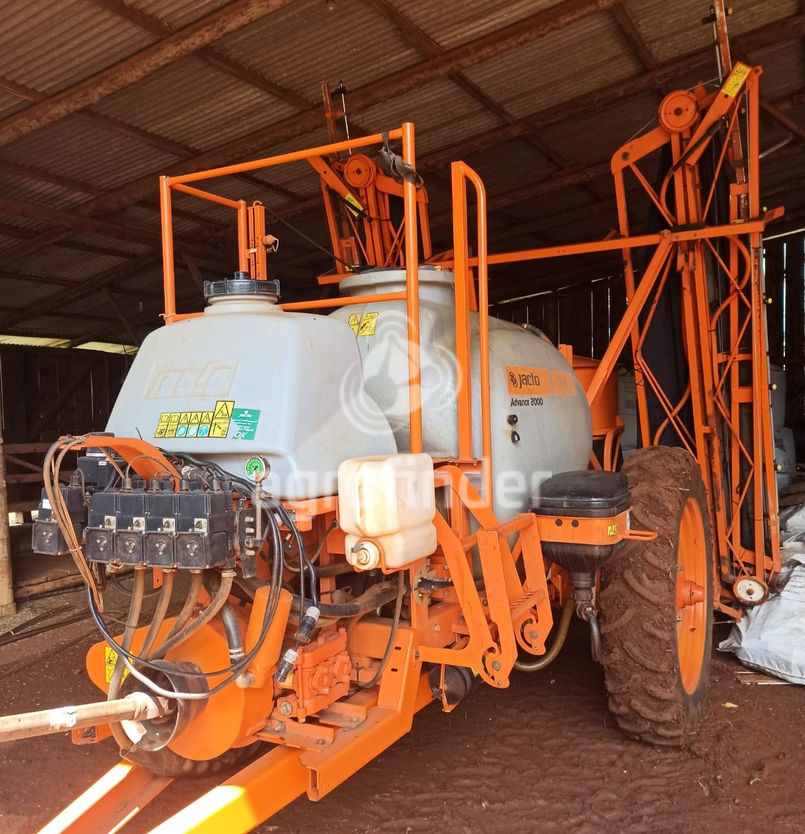 Pulverizador de Arrasto Jacto Advance 2000 ano 2015 | agrofinder