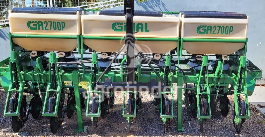 Plantadeira de Verão Gihal GA 2700 P Ano 2007 | agrofinder