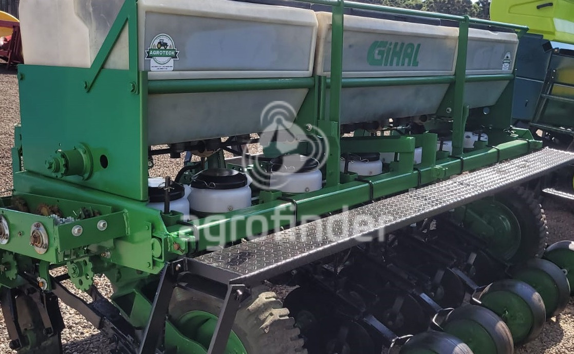 Plantadeira de Verão Gihal GA 2700 P Ano 2007 | agrofinder