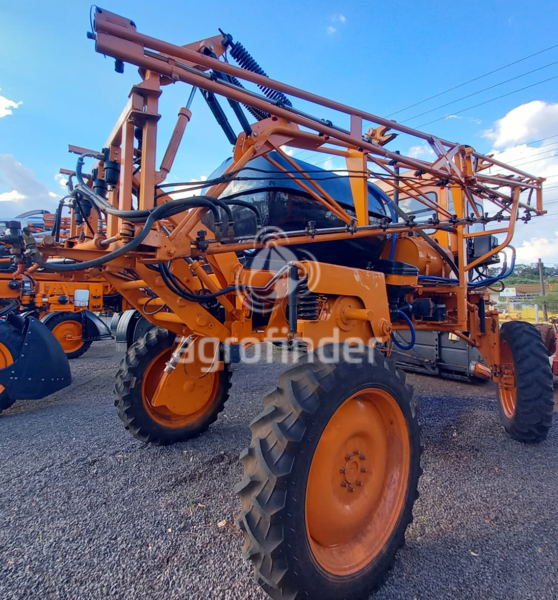 Pulverizador Autopropelido Jacto Uniport 2000 ano 2002 | agrofinder