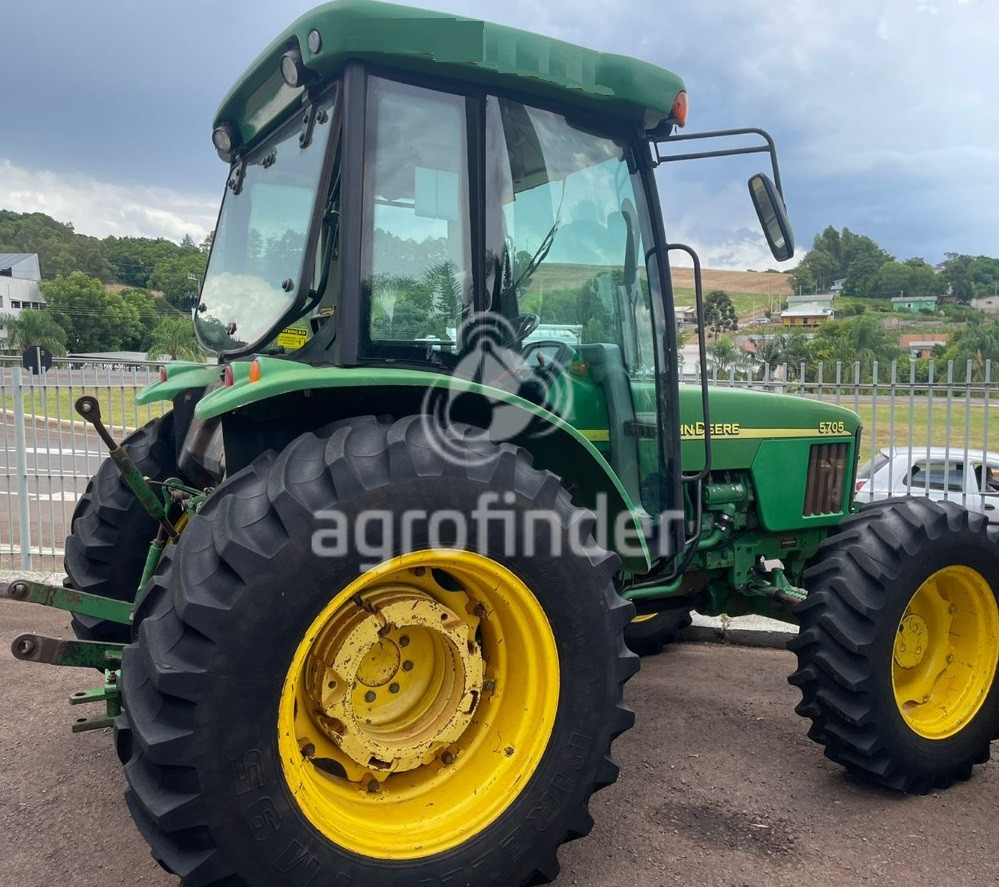 Trator John Deere 5705 Ano 2008 | agrofinder