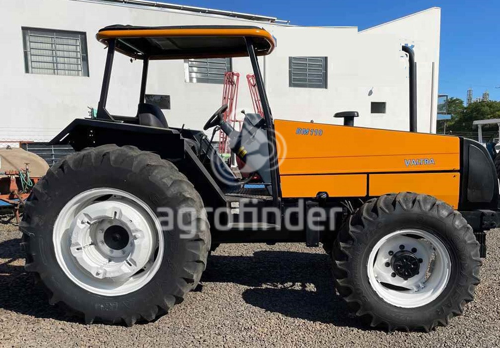Trator Valtra BM 110 Ano 2004 | agrofinder