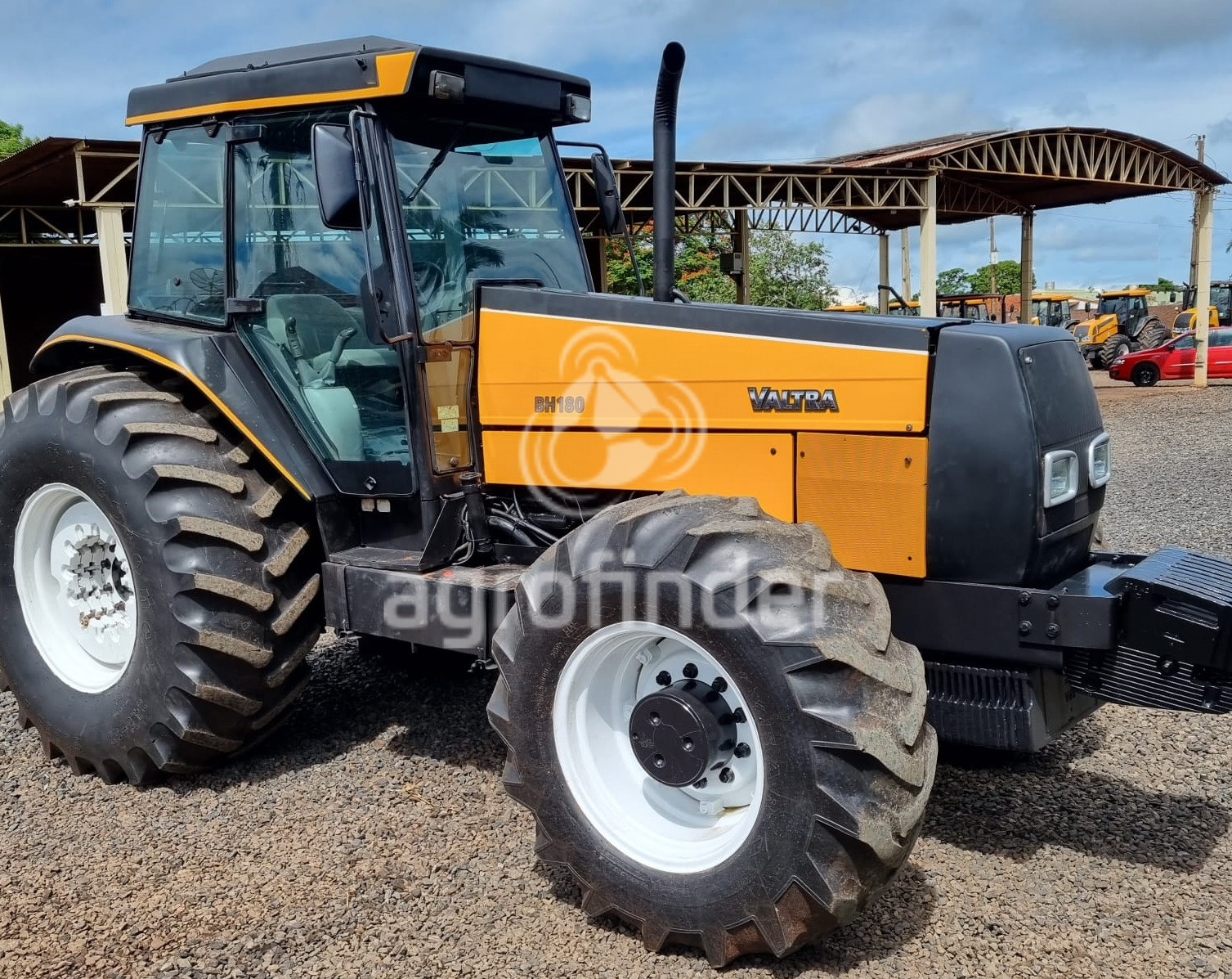 Trator Valtra BH 180 ano 2004 | agrofinder