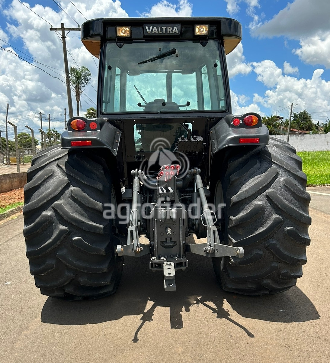 Trator de rodas Valtra BH 180 Ano 2009 | agrofinder