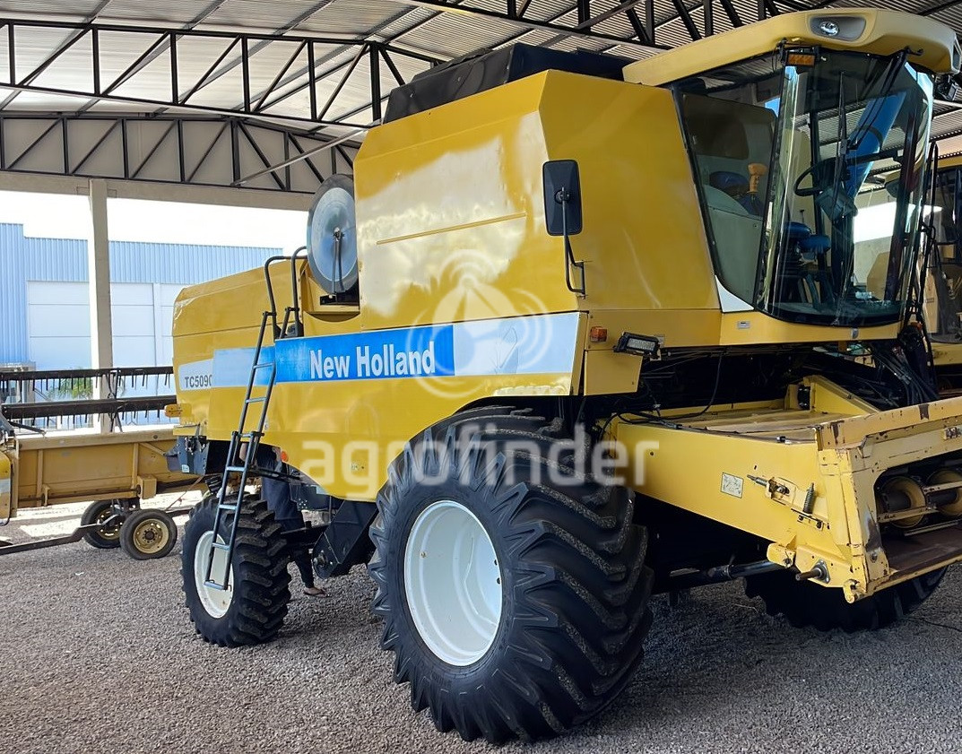 Colheitadeira New Holland TC 5090 Ano 2009 | agrofinder