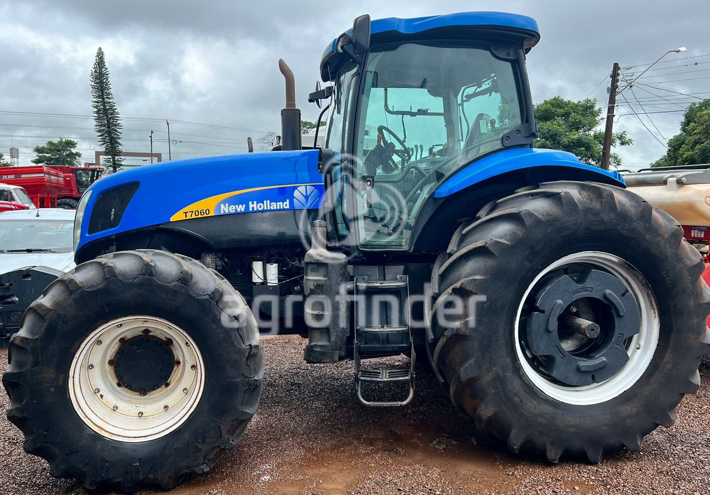 Trator New Holland T7060 Ano 2013 | agrofinder
