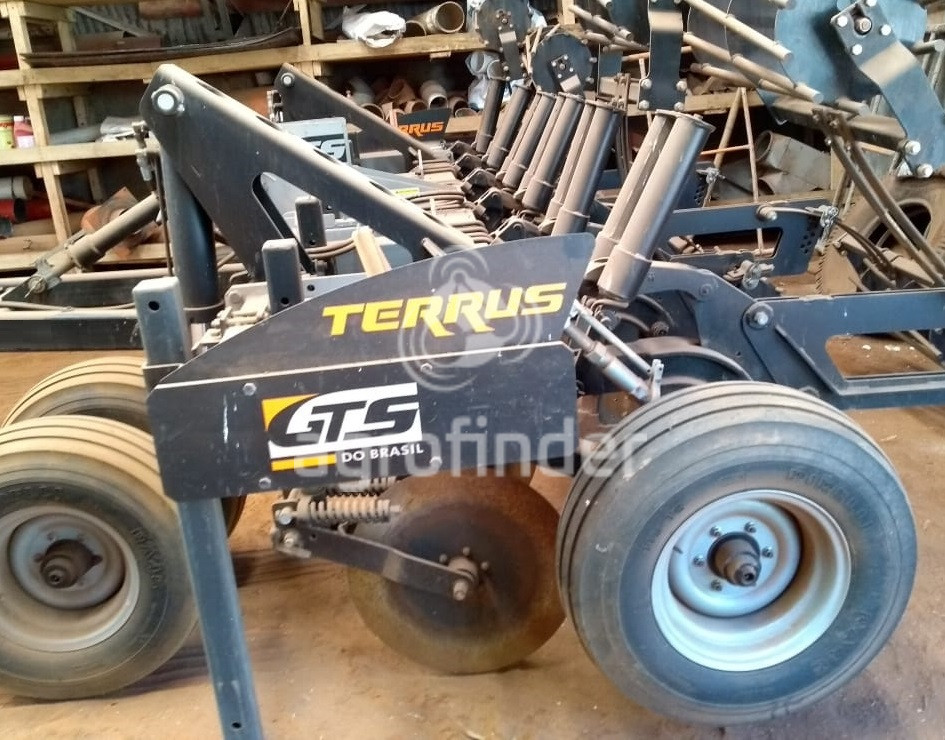 Escarificador GTS TS Terrus 06 Hastes Ano 2015 | agrofinder