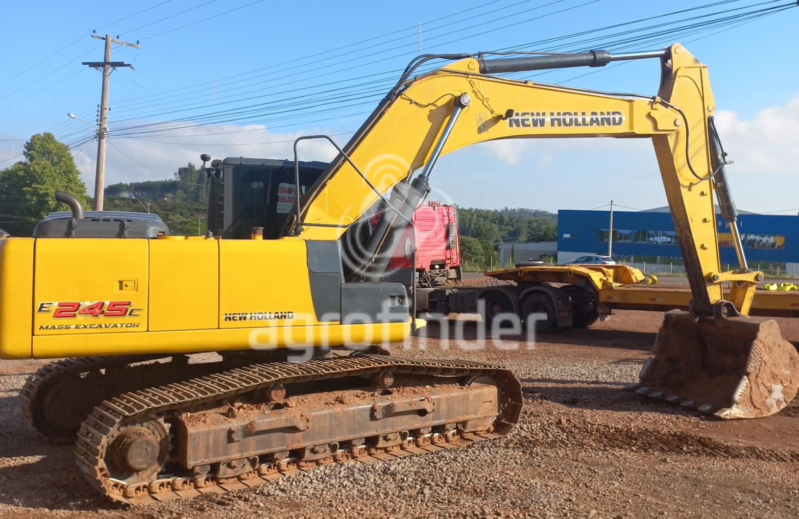 Escavadeira Hidráulica New Holland E245 C Ano 2016 | agrofinder