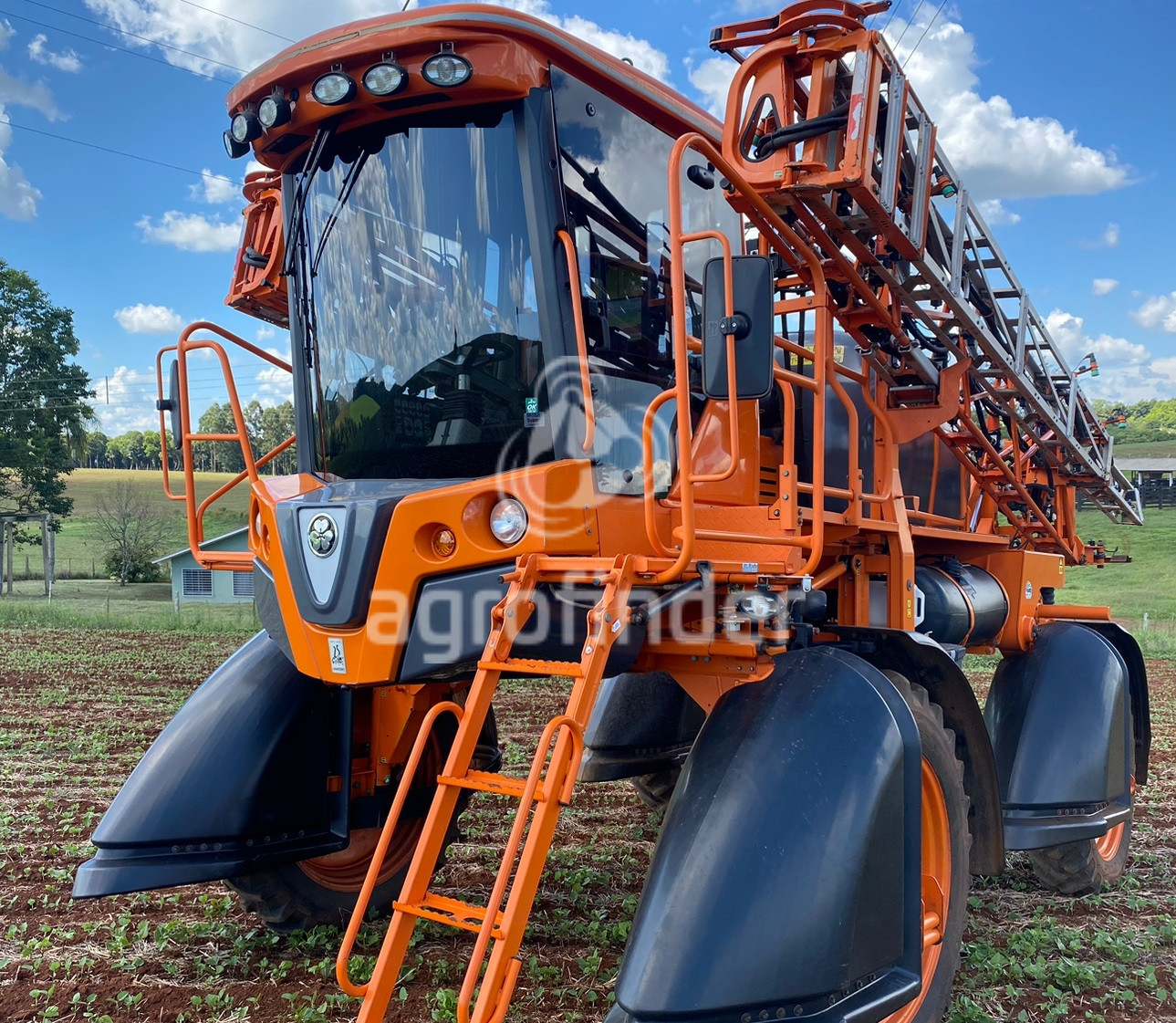 Pulverizador Autopropelido Jacto Uniport 2000 Plus Ano 2014 | agrofinder