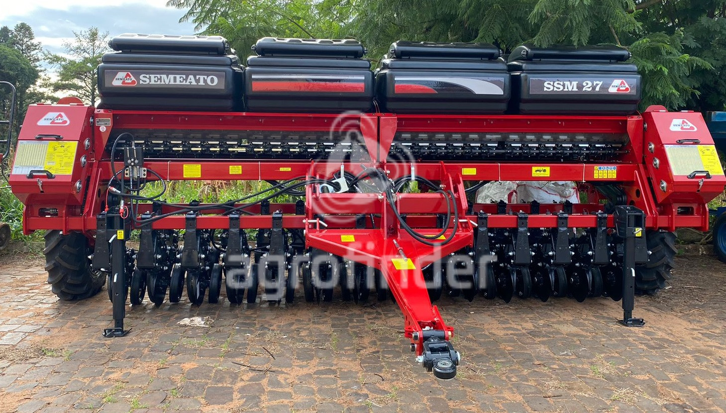 Plantadeira de inverno Semeato SSM 27 ano 2023 | agrofinder