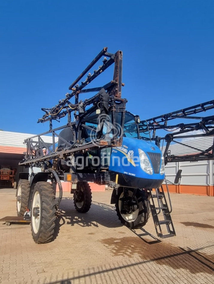 Pulverizador Autopropelido New Holland SP 2500 Ano 2015 | agrofinder