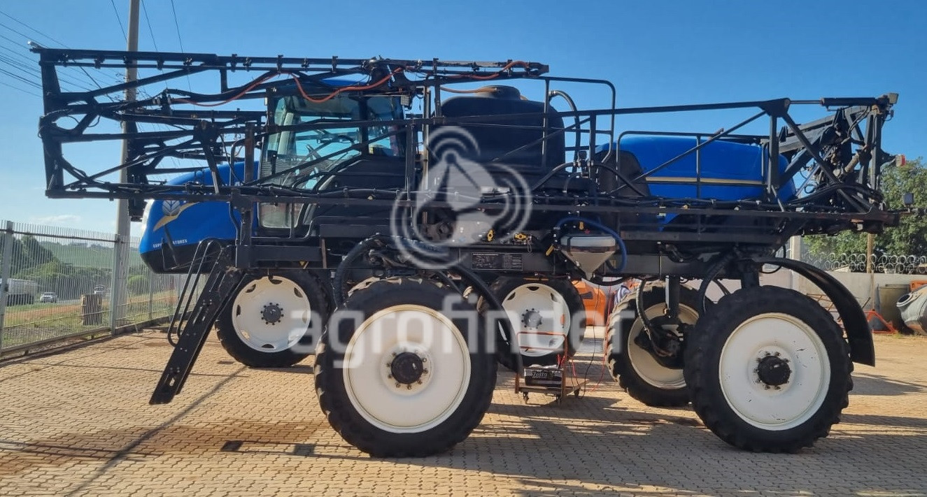 Pulverizador Autopropelido New Holland SP 2500 Ano 2015 | agrofinder