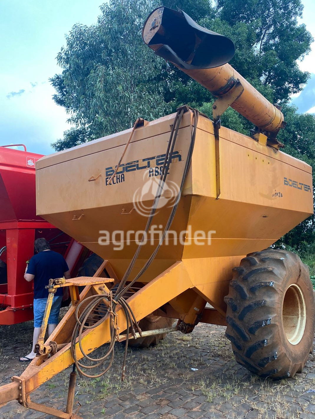 Graneleiro Boelter 120 Sacas ano 2012 | agrofinder