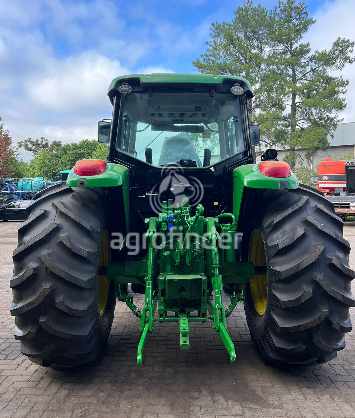 Trator John Deere 6125 J Ano 2014 | agrofinder