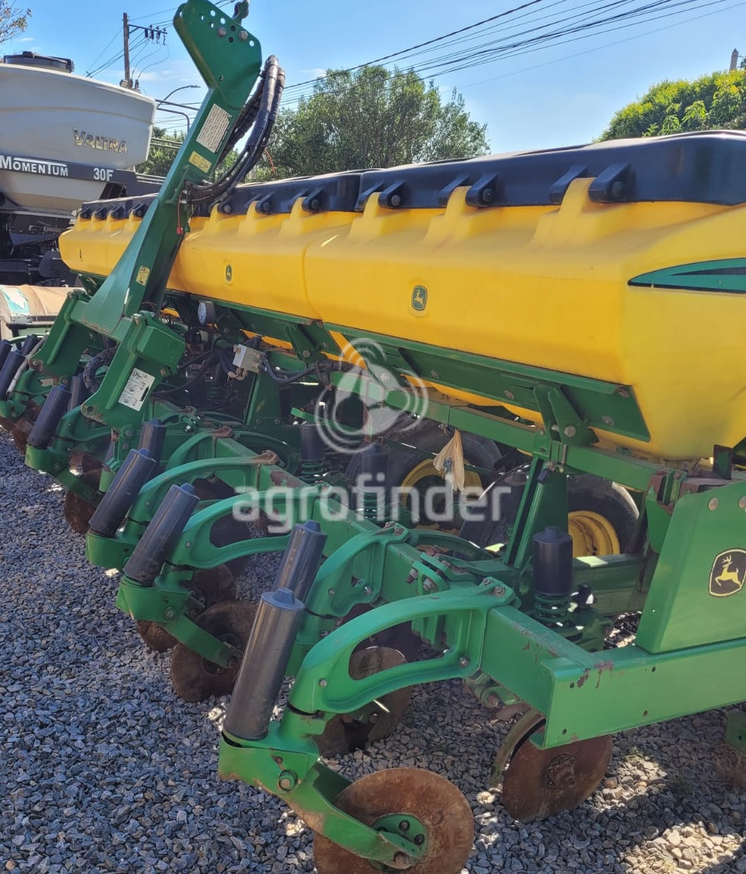 Plantadeira de verão John Deere 2115 CCS ano 2018 | agrofinder